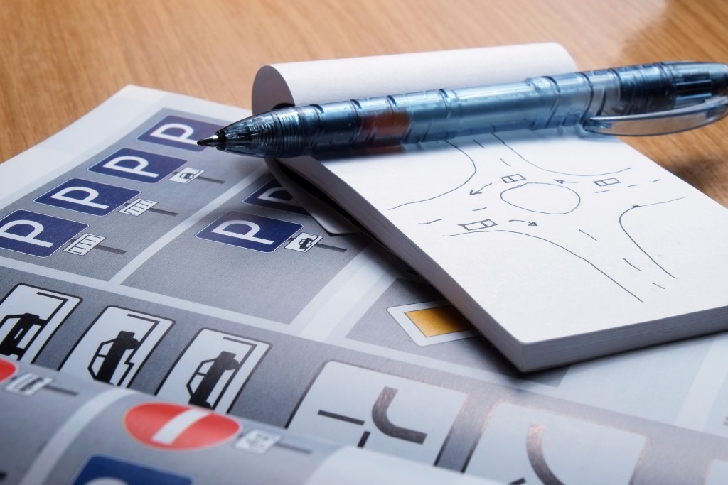 4 Techniques to Ensure Safety When Driving | Student Assembly